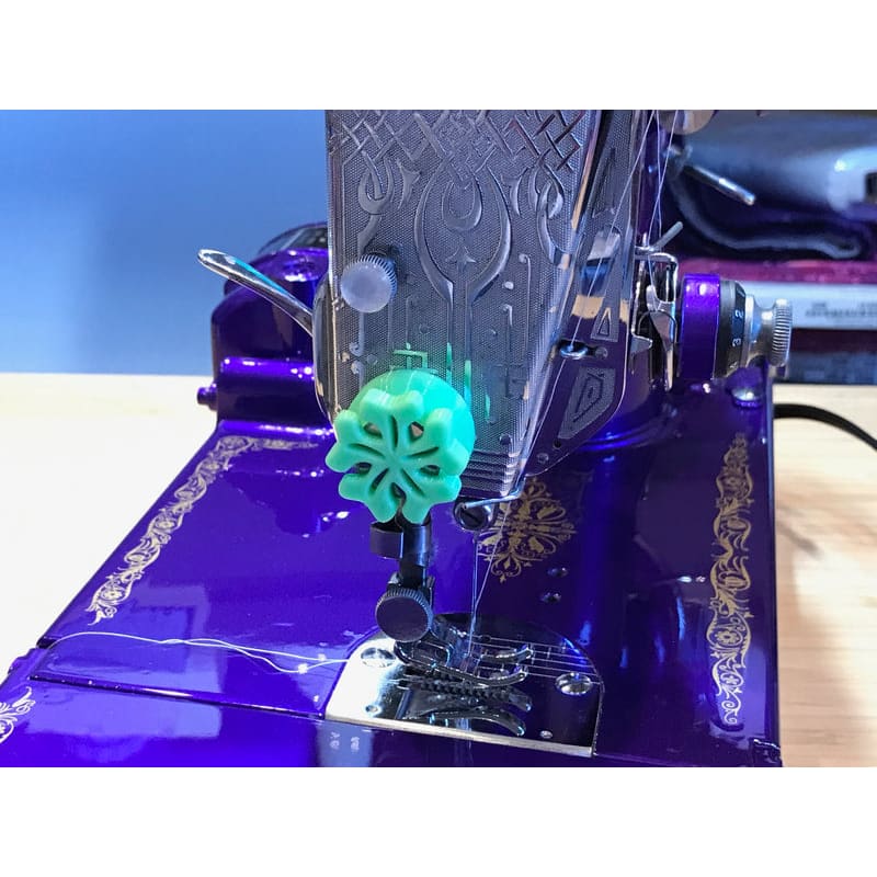 Sewing By Sarah - Magnetic Thread Cutter